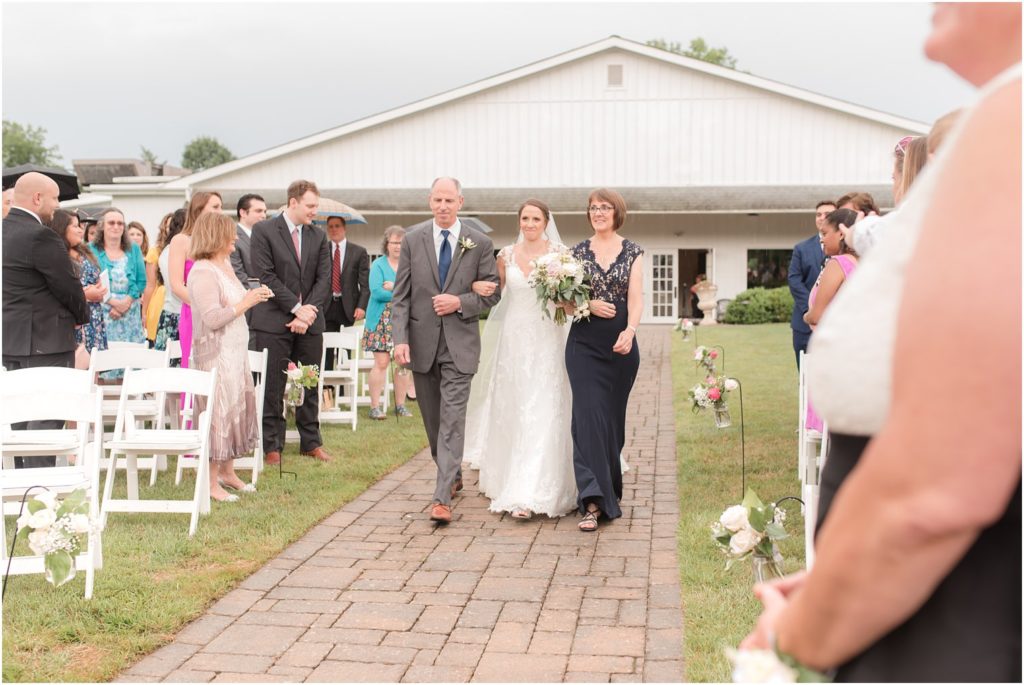 Farmhouse at the Grand Colonial Wedding - NJ Wedding Photographer ...