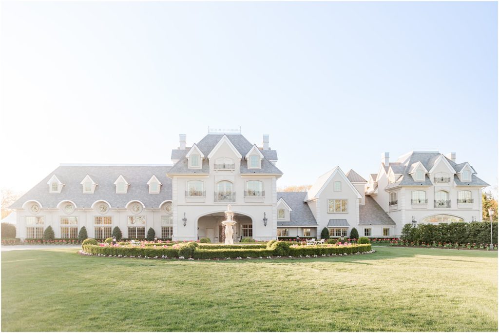 Spring Park Chateau Estate Wedding with Navy and White Details