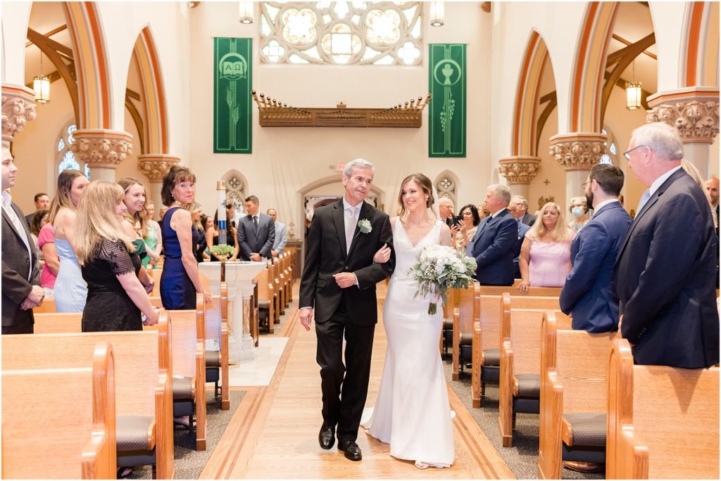 Spring Brook Country Club Wedding in the Summer