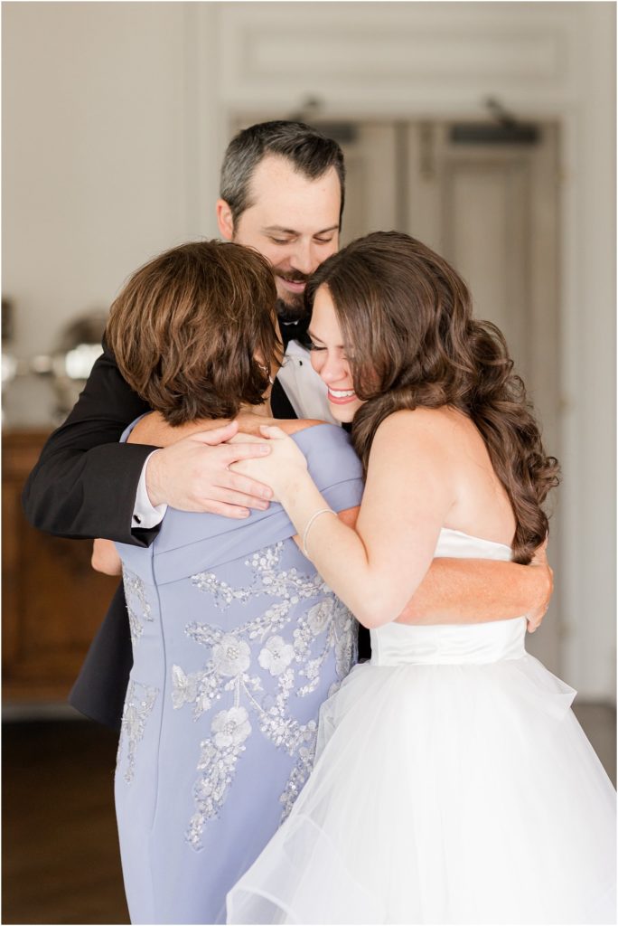 Park Chateau Estate Wedding in the Summer